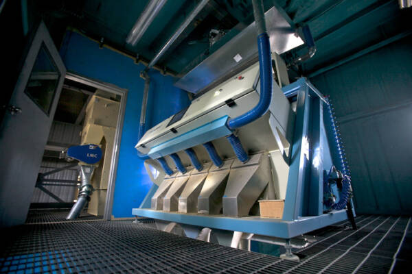 Color Sorter for Grain and Seed | VistaSort Optical Sorting | Bench ...